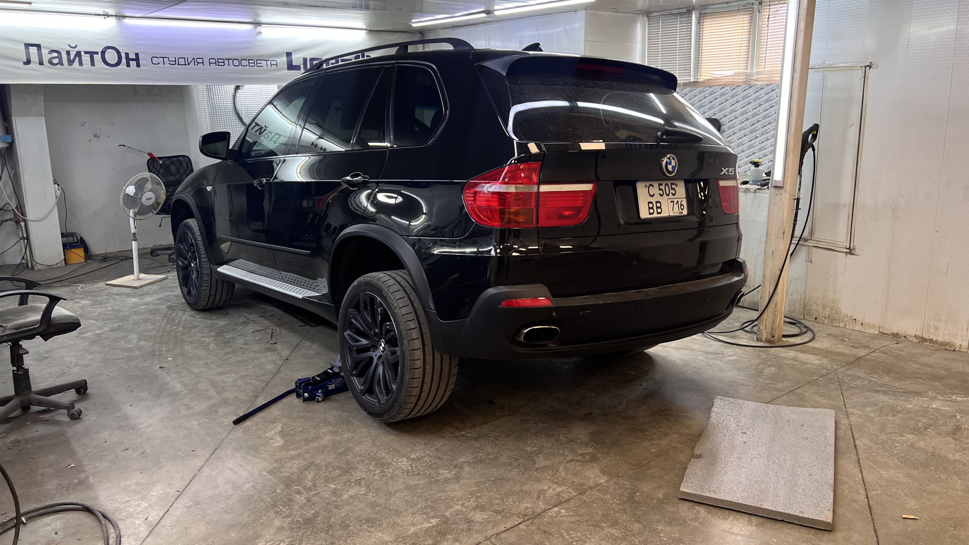 # 15 Ремонт ручника EMF ч.1 — BMW X5 (E70), 3 л, 2007 года | визит на сервис | DRIVE2