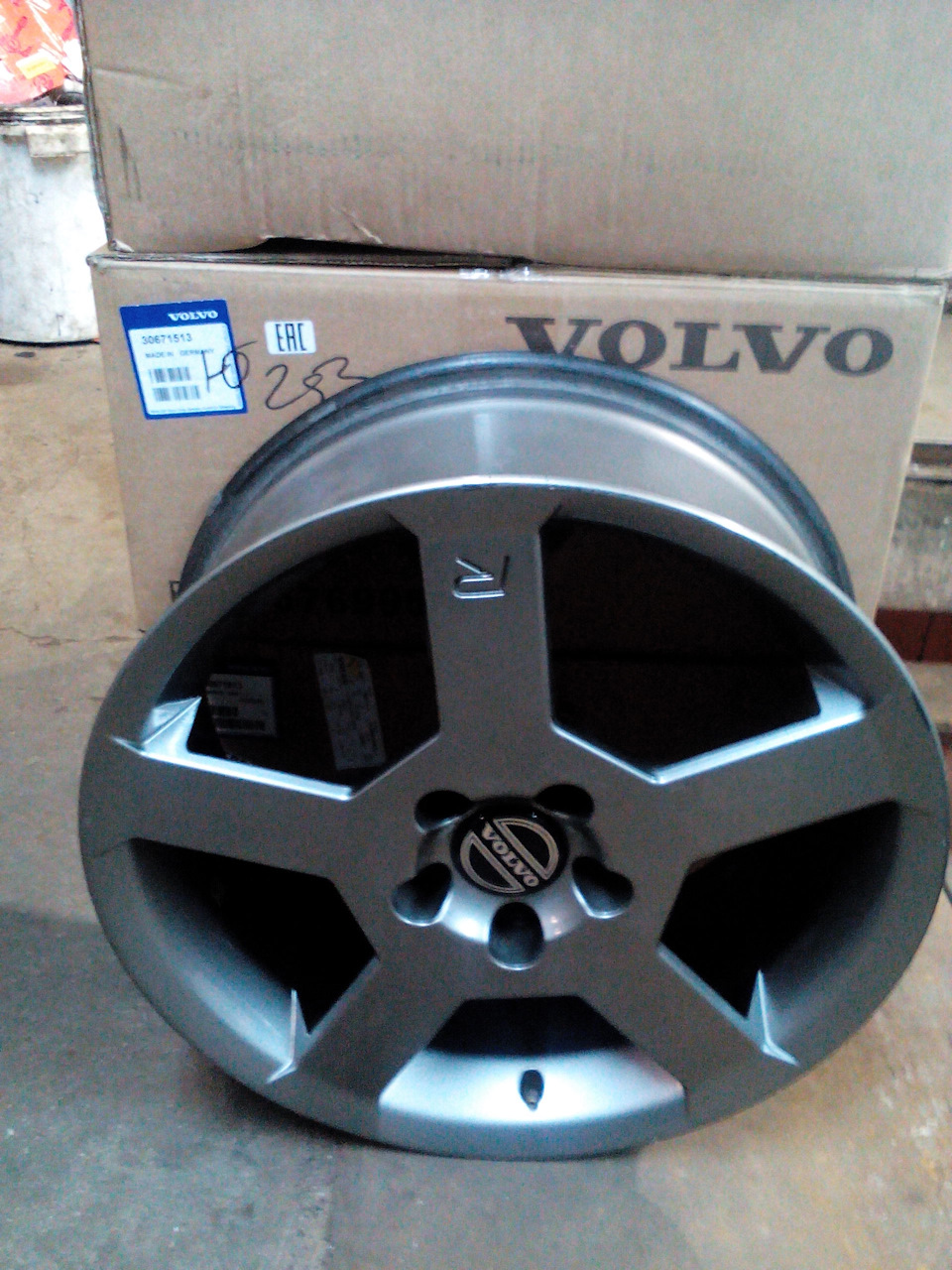 30671513 Диск литой Camulus 7x18 Volvo | Запчасти на DRIVE2