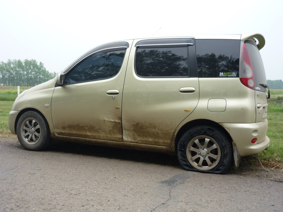 что случилось с резиной? — Toyota Funcargo, 1,5 л, 2000 года | другое | DRIVE2