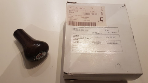 25112229428 Крышка рычага пер.передач кожа с подсв. BMW | Запчасти на ...