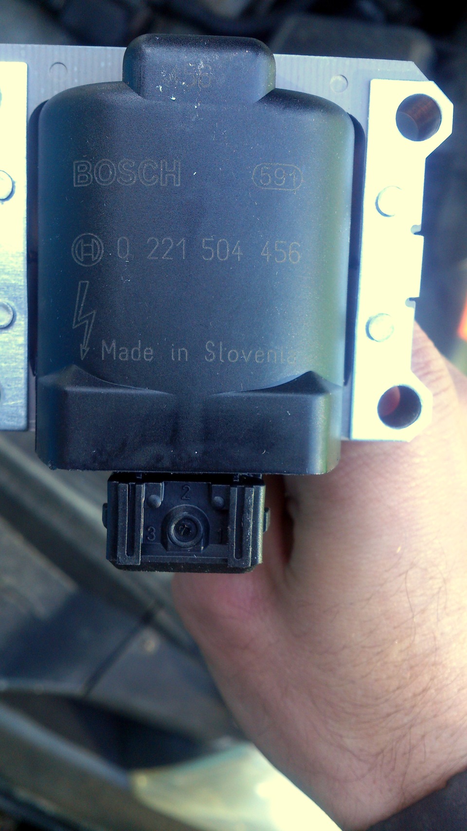 Замена катушки зажигания — Alfa Romeo 166, 3 л, 2003 года | поломка ...