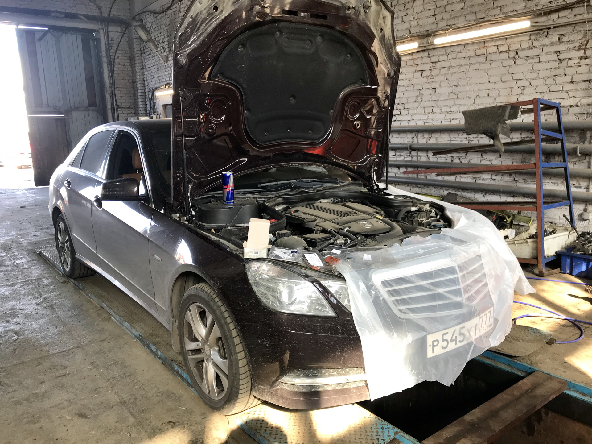 Замена прокладки теплообменника+ ТО 47250км. — Mercedes-Benz E-Class (W212), 1,8 л, 2012 года ...