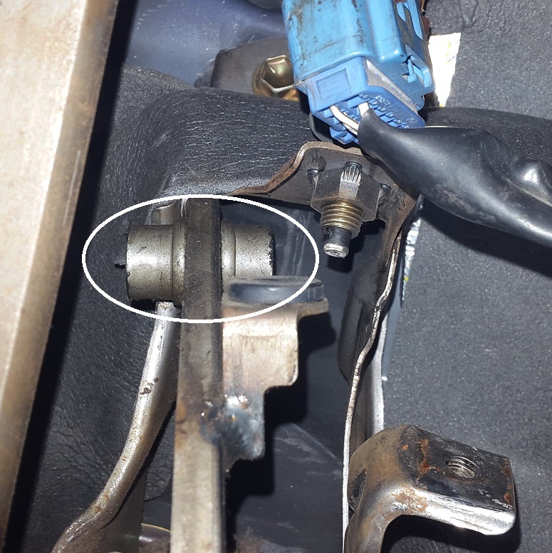 тормозная педаль и лишние звуки — Toyota Land Cruiser Prado 90-series ...