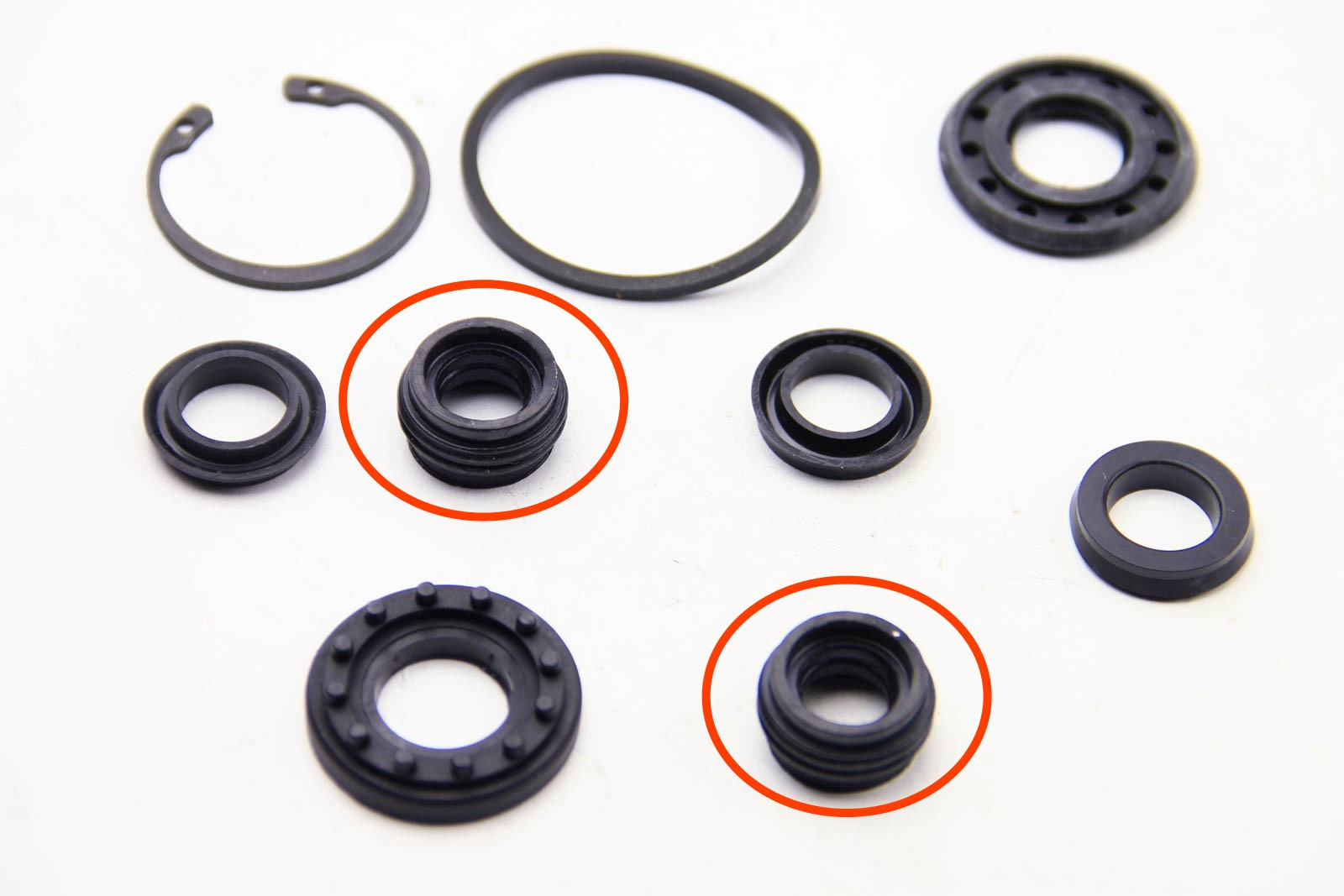 Замена гидроопоры, бачка тормозной жидкости, патрубка ОЖ — Ford Focus ...