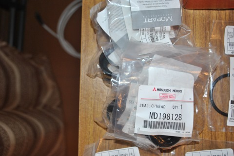 MD198128 ПРОКЛАДКА КОЛЬЦЕВАЯ ПОД СВЕЧИ 4G93,63,64-16V-SOHC Mitsubishi ...