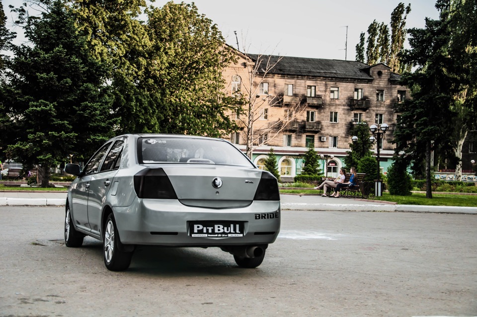 Тонировка стопов — Geely MK, 1,5 л, 2012 года | стайлинг | DRIVE2