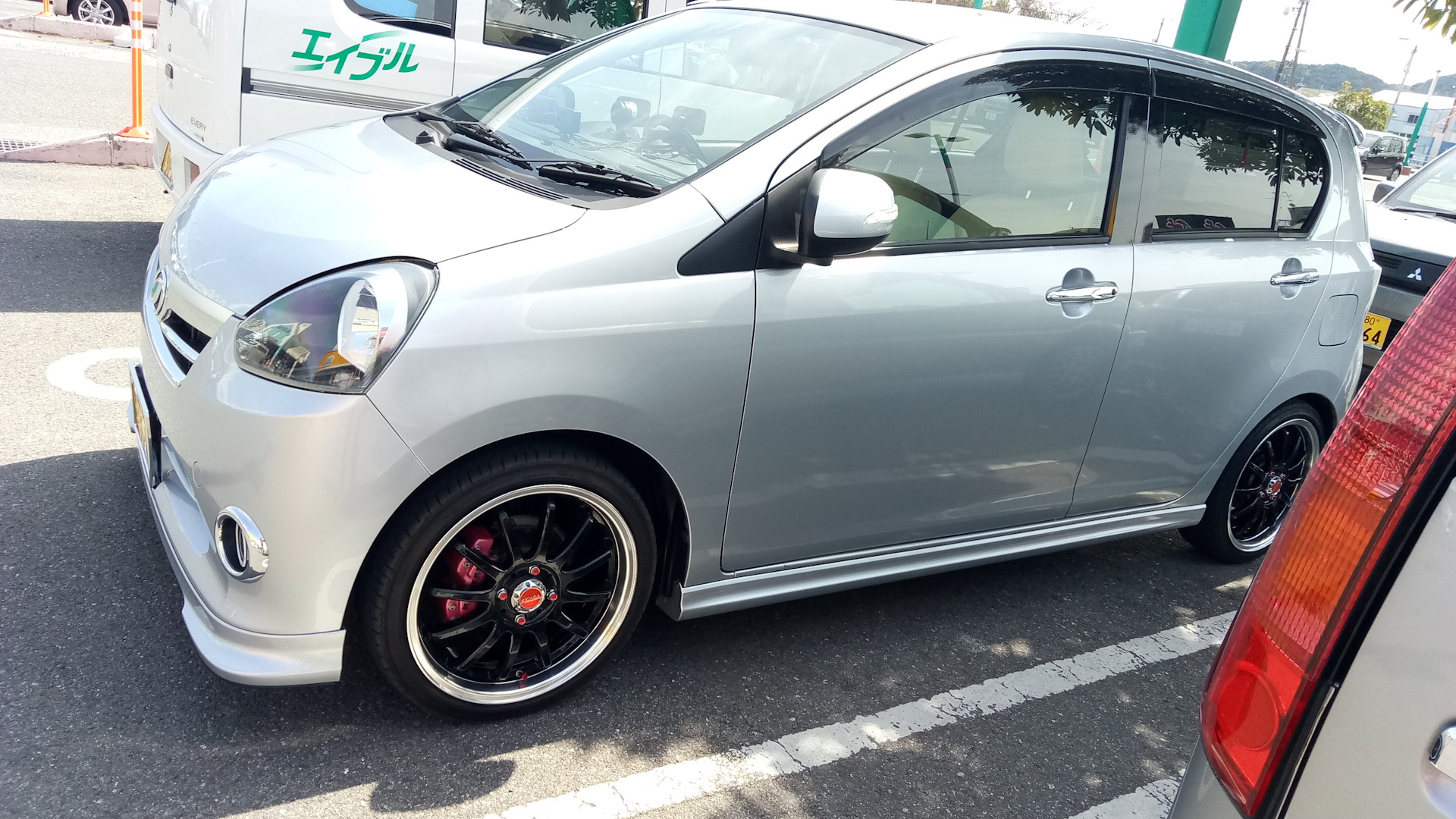 Интеречная картина — Daihatsu Mira (L275/L285), 0,7 л, 2009 года | стайлинг | DRIVE2