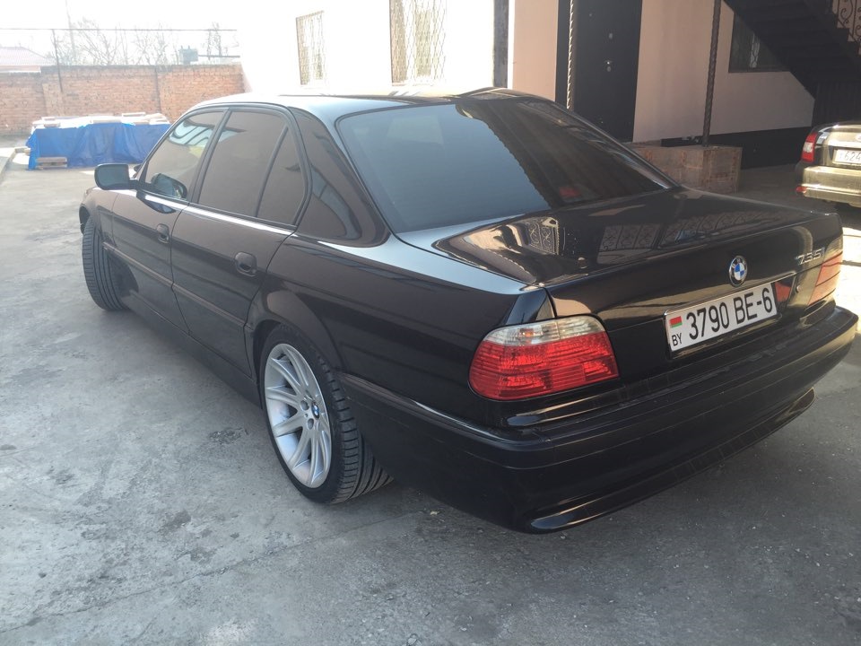 Просто фото ) — BMW 7 series (E38), 3,5 л, 2000 года | фотография | DRIVE2