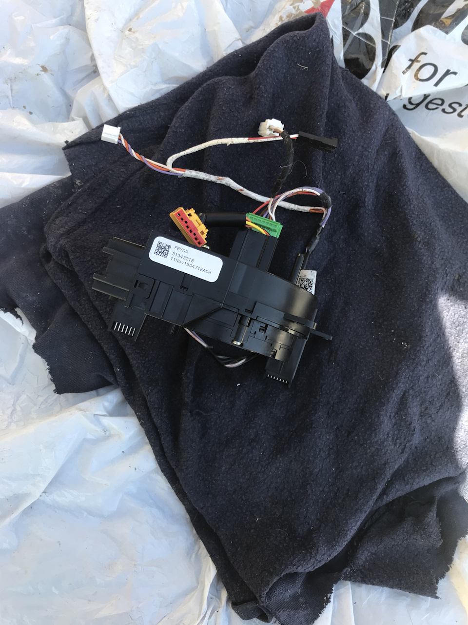 31343218 Датчик угла поворота руля Volvo | Запчасти на DRIVE2