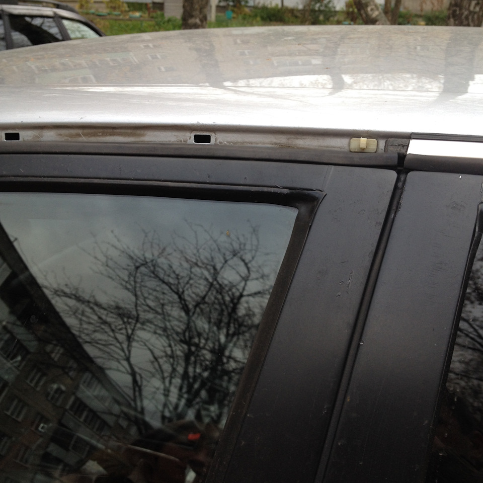 Замена молдинга над дверью — Hyundai Sonata IV (EF), 2 л, 2008 года ...