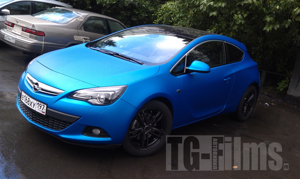 Оклейка кузова Opel Astra GTC плёнкой ARLON CWC-631 Blue Aluminium — TG ...