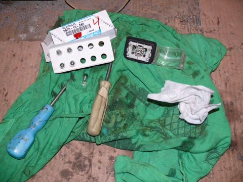 997016050 Лампа накаливания (W5W (T10) 12V 5W W2,1x9,5d BLUE) Mazda ...