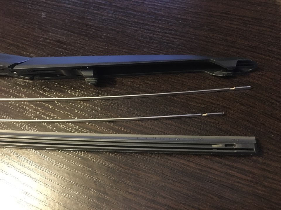 Замена резинок на дворниках — Toyota Camry (XV50), 2,5 л, 2012 года ...