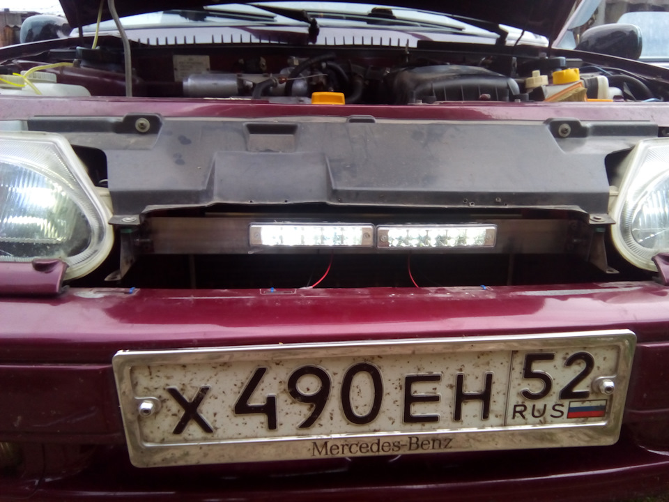 Ходовые огни под решетку радиатора — Lada 2115, 1,5 л., 2005 года ...