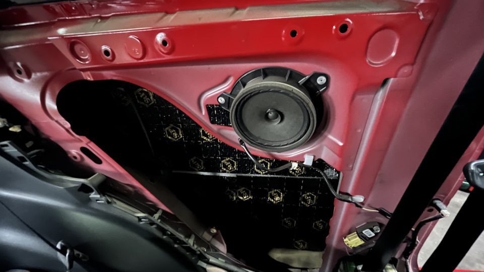 Awave AW-T650C — Toyota Yaris (p2), 1,3 л, 2008 года | автозвук | DRIVE2