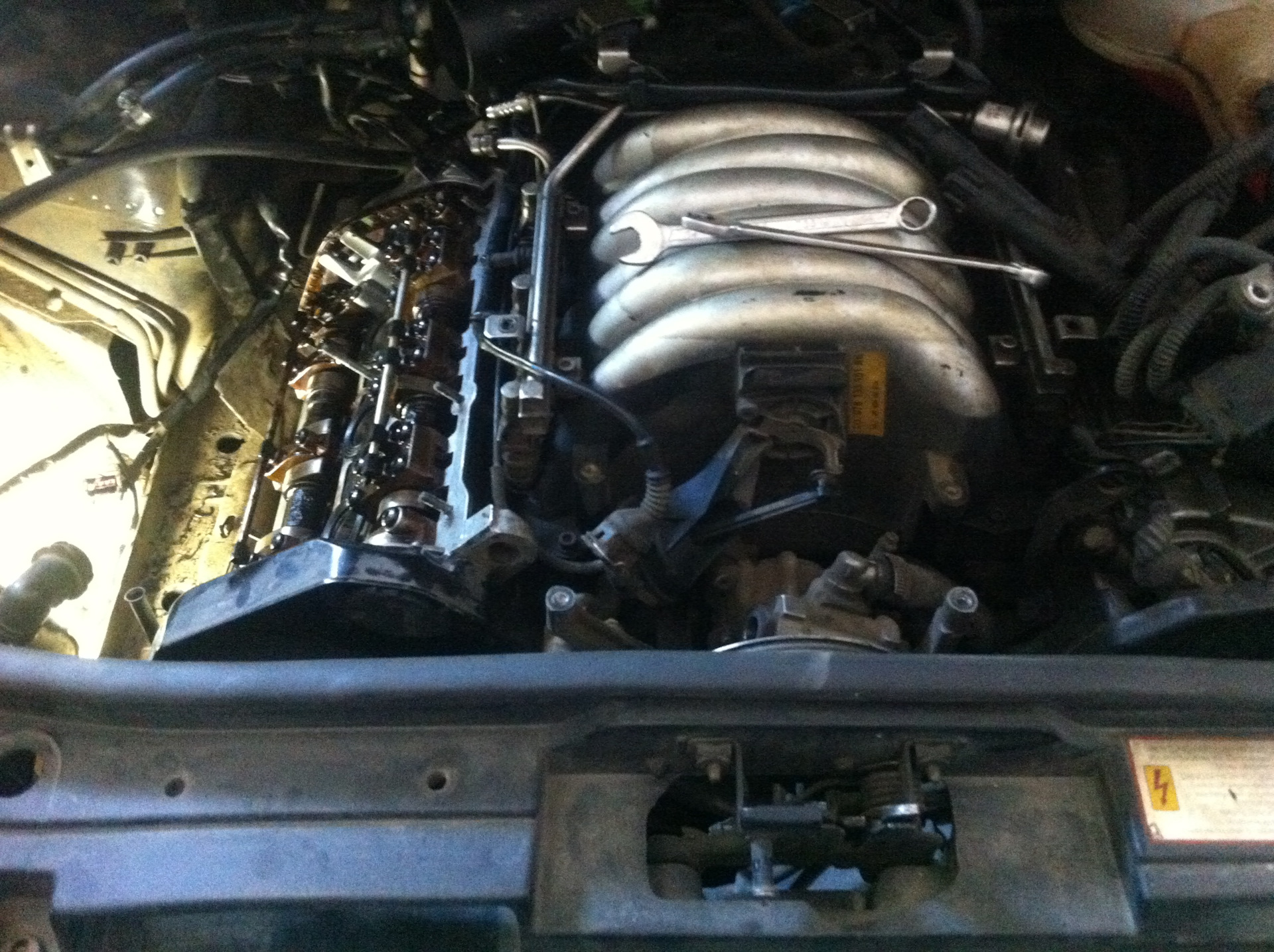 Регулятор фаз газораспределения 1-3, Audi A6 C5 — Audi A6 (C5), 2,8 л ...