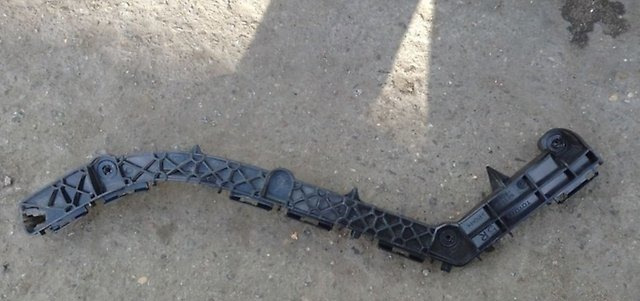 5215660080 КРОНШТЕЙН ЗАДНЕГО БАМПЕРА ЛЕВЫЙ PRADO150 TOYOTA LEXUS ...