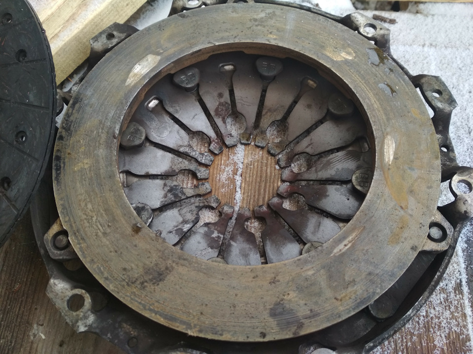 Полетела коробка PK6 + сцепление. Разборка — Renault Laguna II, 2,2 л ...