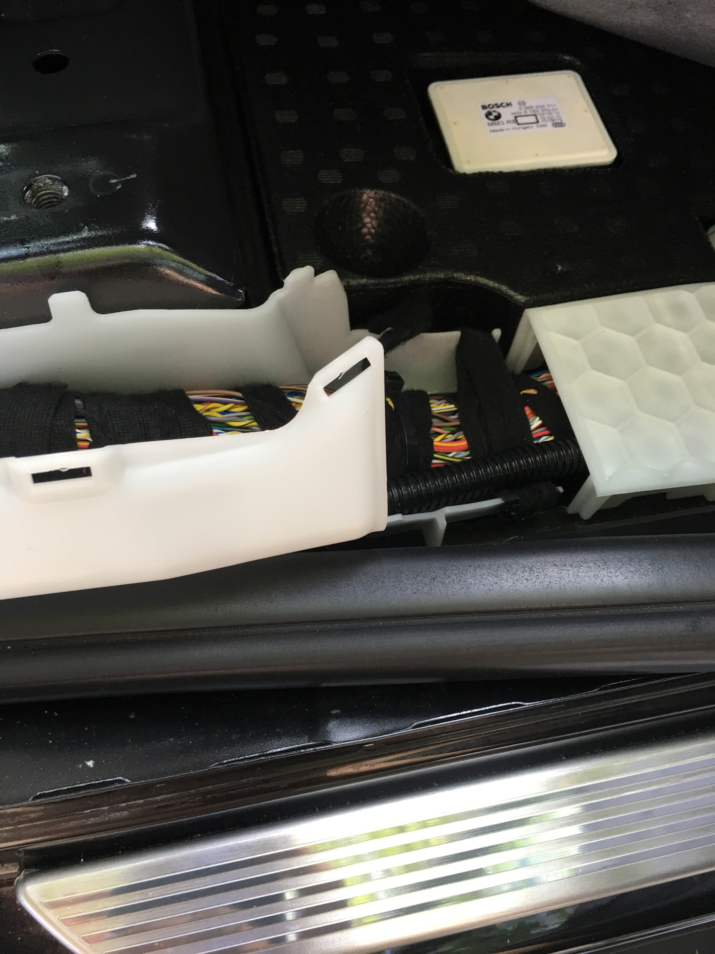 Профилактика — замена шланга омывателя заднего стекла — BMW X5 (E70), 3 ...