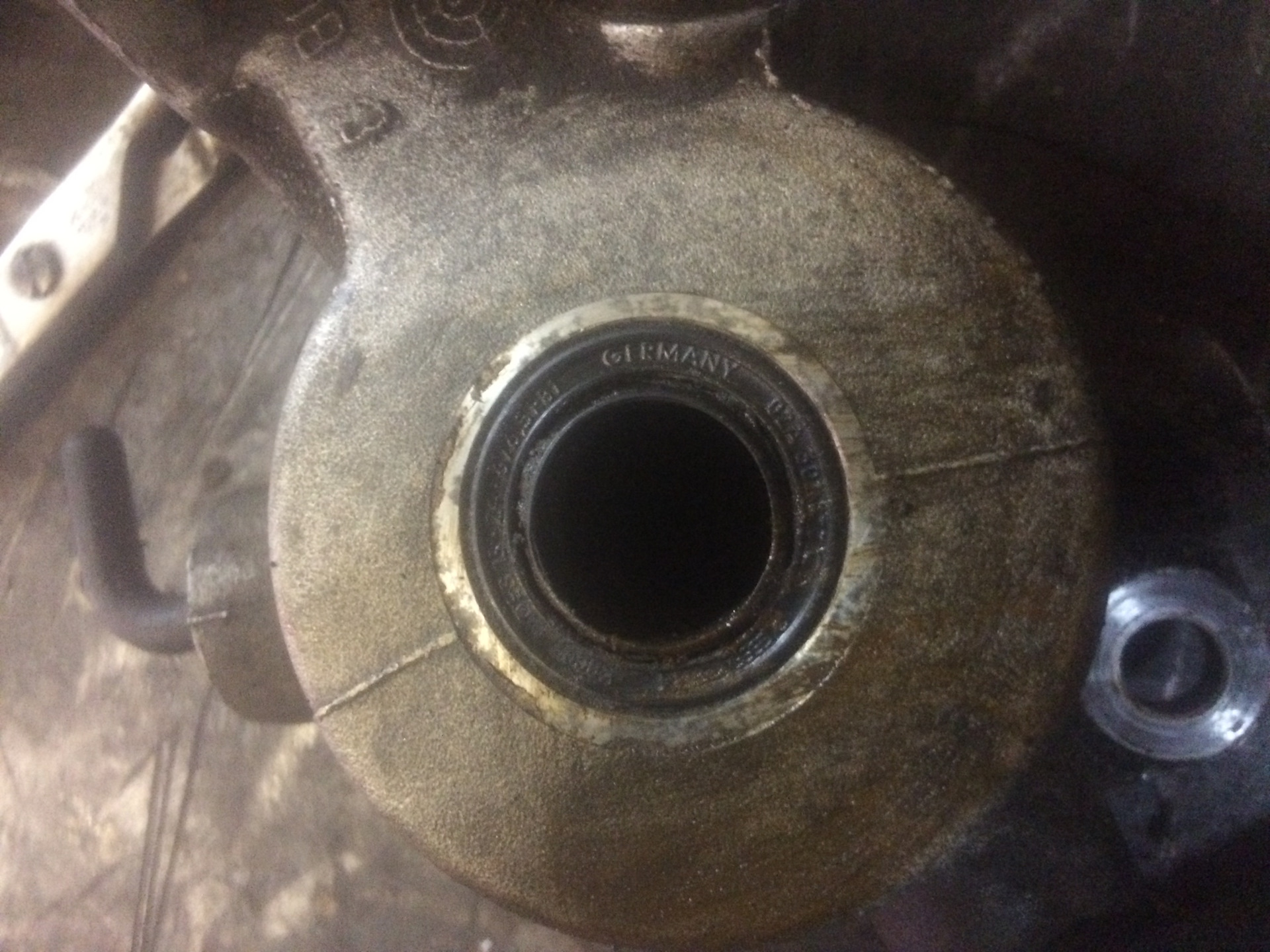 Замена шаровых и втулки механизма переключения передач. — SEAT Leon (Mk ...