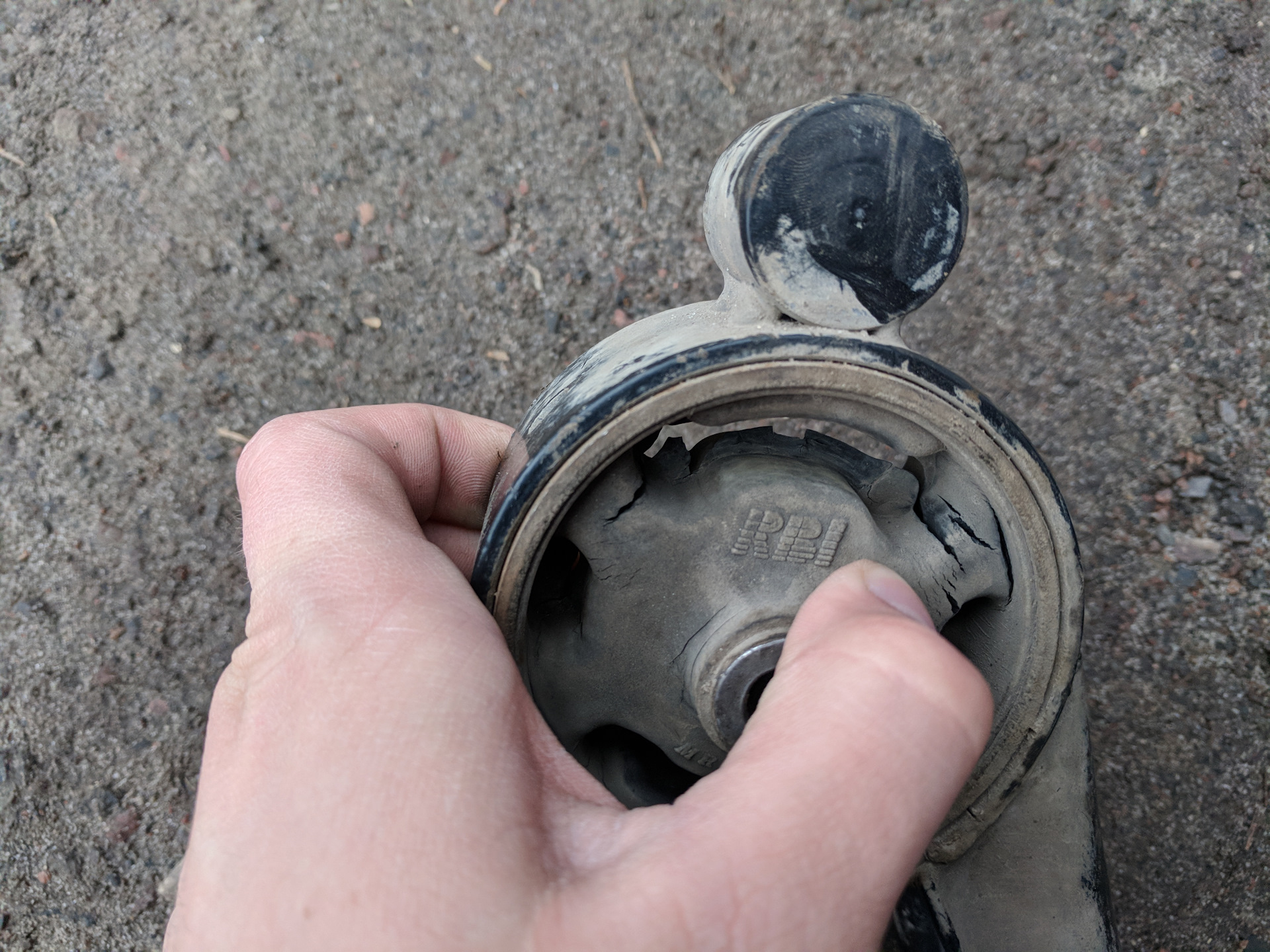 Замена задней опоры двигателя 2.0 МКПП — Mitsubishi Lancer IX, 2 л ...