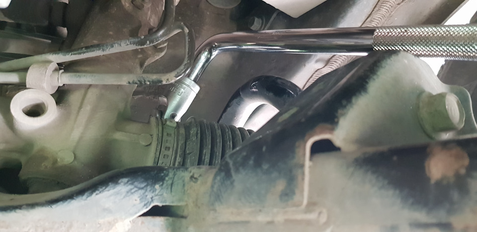 Замена стоек и втулок стабилизатора — KIA Cerato (2G), 1,6 л, 2011 года ...