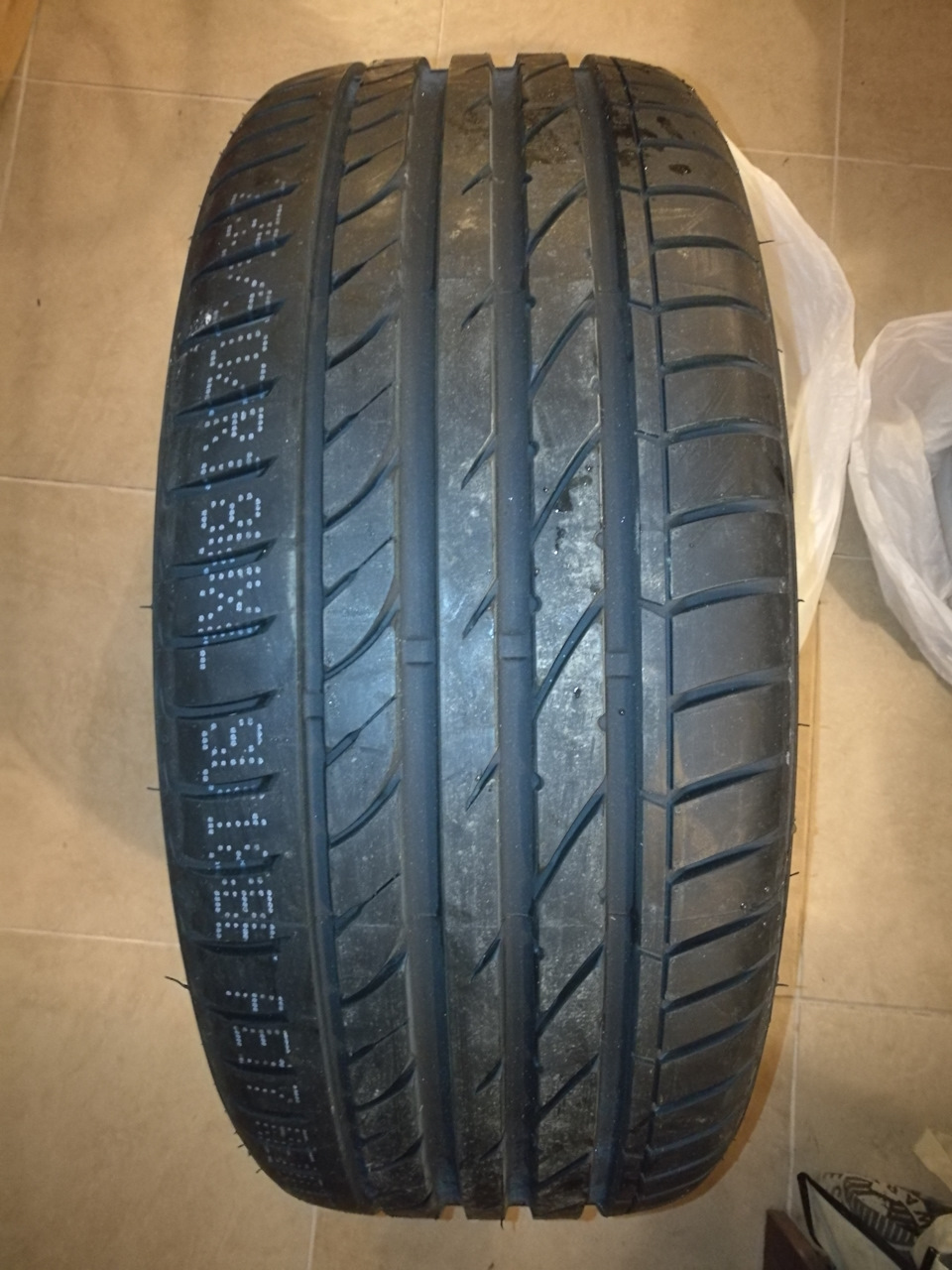 Sailun ATREZZO ZSR 235/50 R18 101W — Volkswagen Tiguan (1G), 2 л, 2013 ...