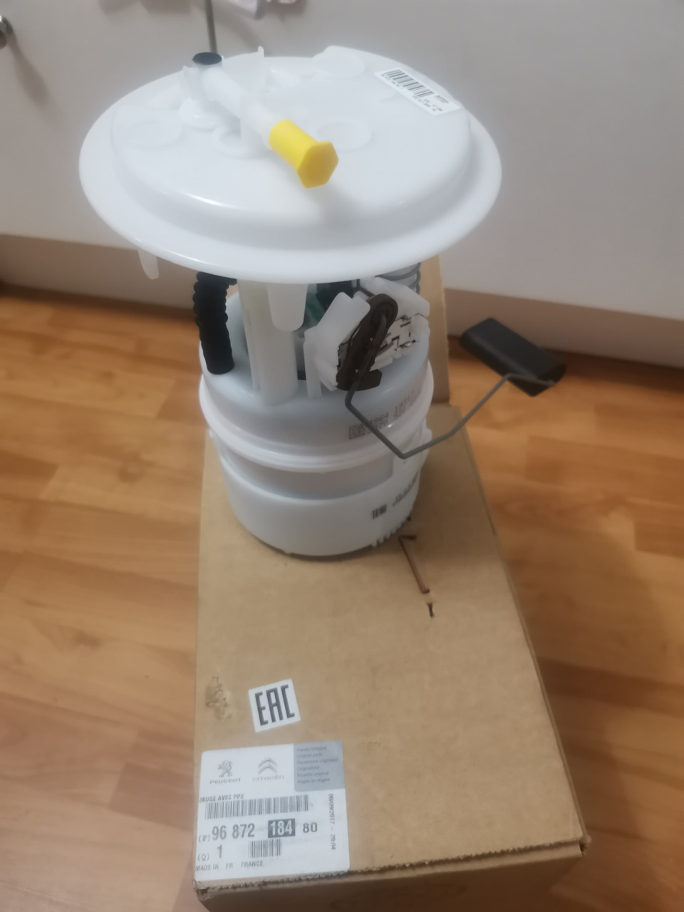 9687218480 Бензонасос в сборе PSA 407, C5 (X7) 1.8-2.0-2.2-3.0i Peugeot ...