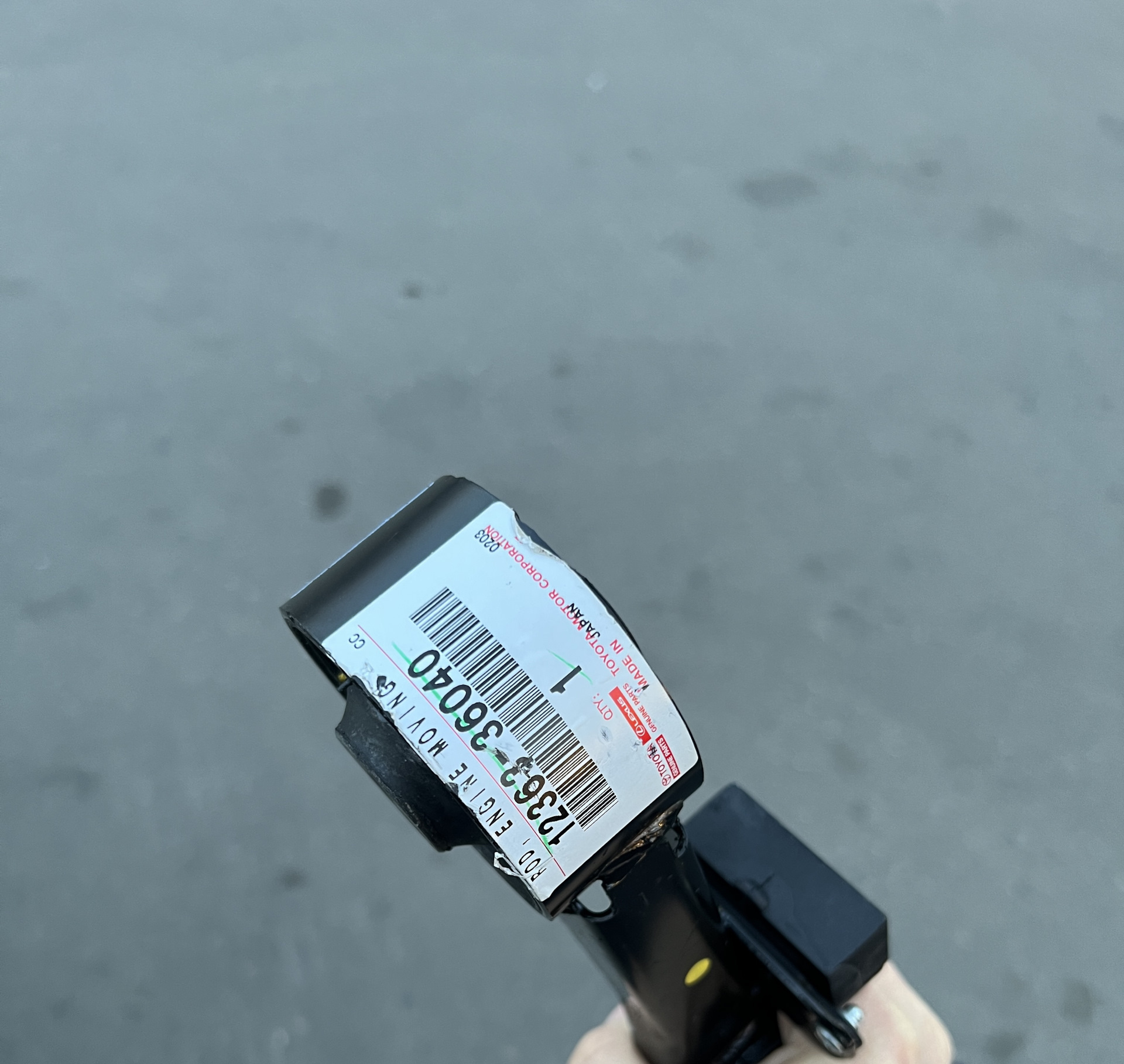 Верхняя подушка двигателя — Toyota Camry (XV50), 2,5 л, 2017 года ...