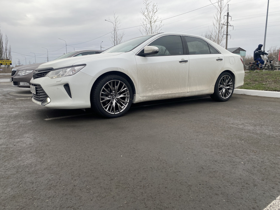 Прикупил тапки — Toyota Camry (XV50), 3,5 л, 2015 года | колёсные диски ...