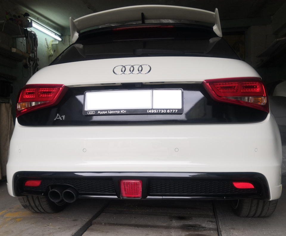 24. Установка заднего бампера S-Line. Часть 2. — Audi A1 (1G), 1,4 л ...