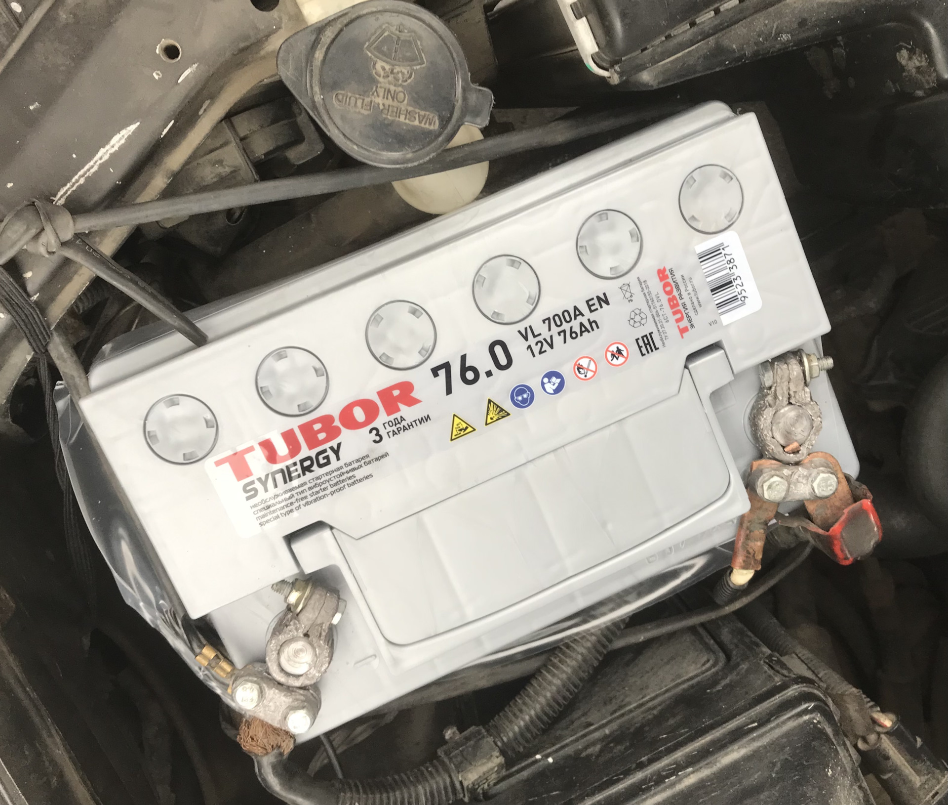 Для справки. Новый АКБ — Toyota Mark II (90), 2,4 л, 1995 года ...