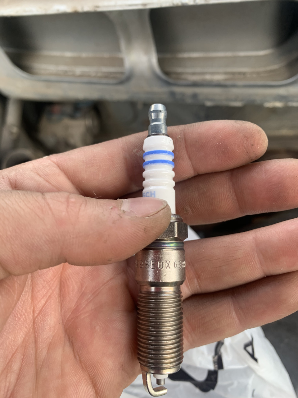 Замер компрессии и замена свечей — Chrysler Voyager (4G), 2,4 л, 2001 ...