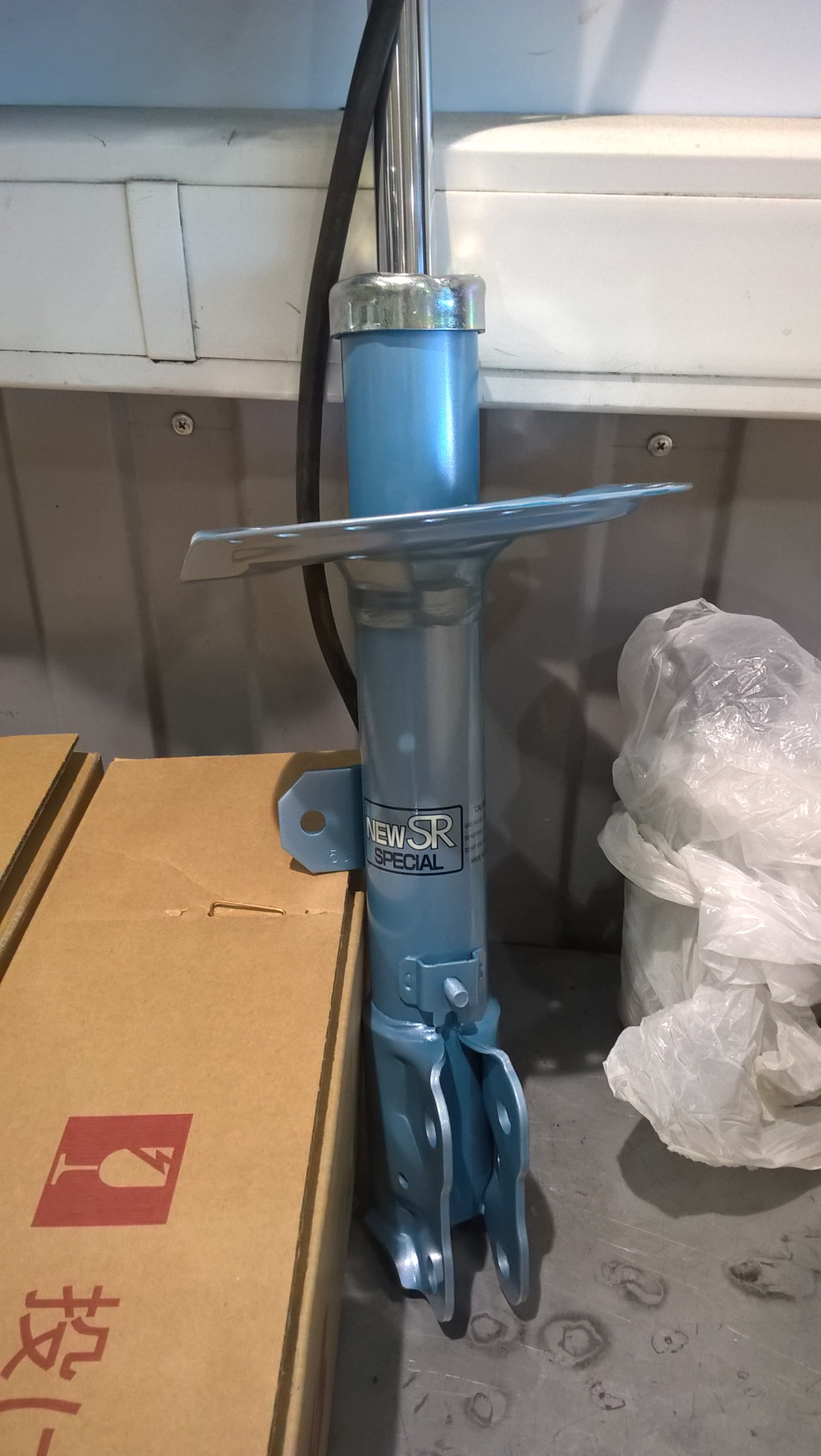 KYB амортизаторы — Mitsubishi Outlander (3G), 2,4 л, 2014 года | визит ...