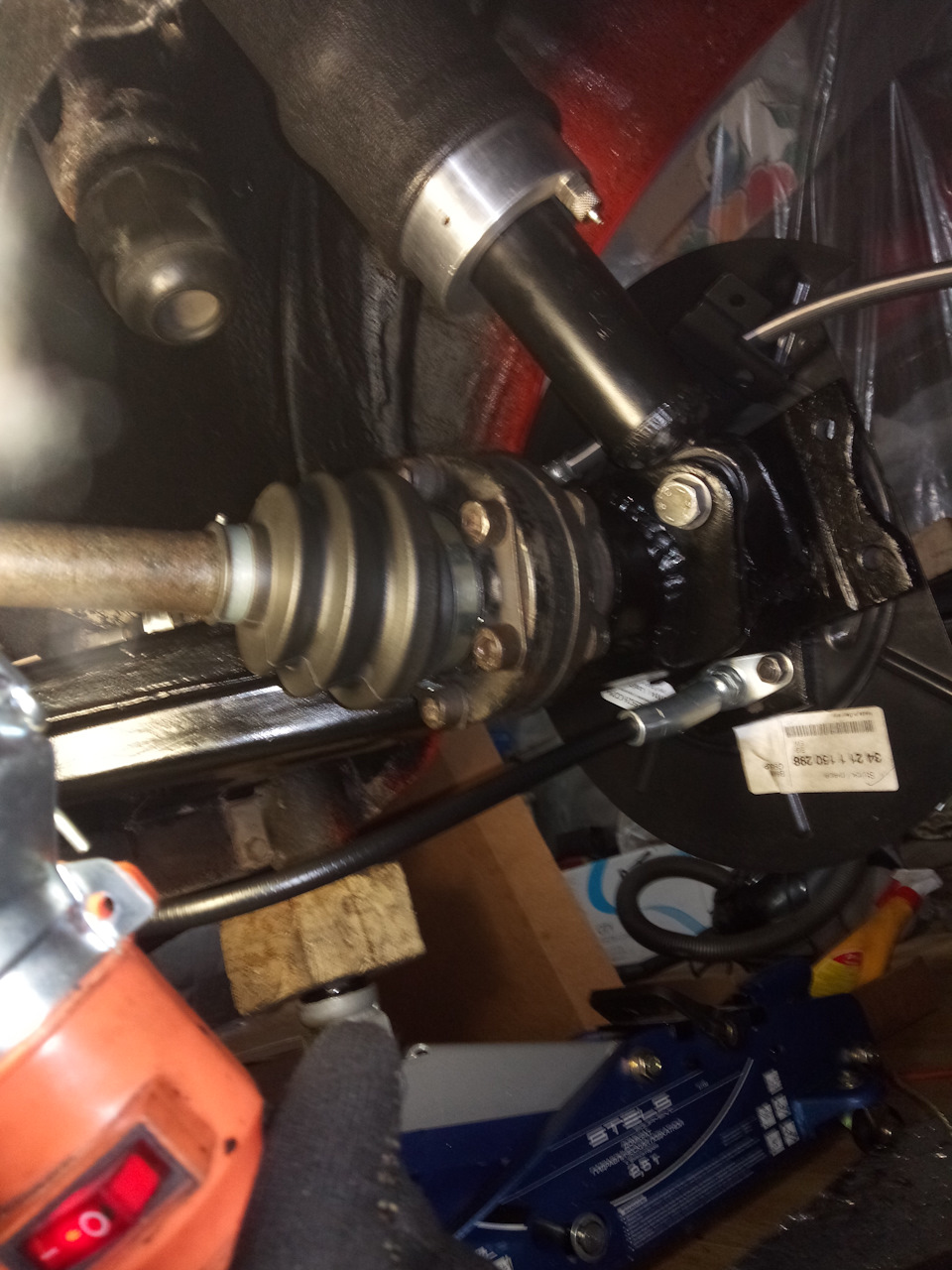 Передние стойки. Тормозные диски. Колодки — Suzuki Escudo (3G), 2 л ...