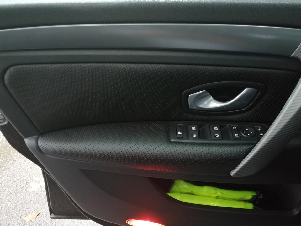 Дверные карты — Renault Laguna III, 1,5 л, 2013 года | своими руками ...