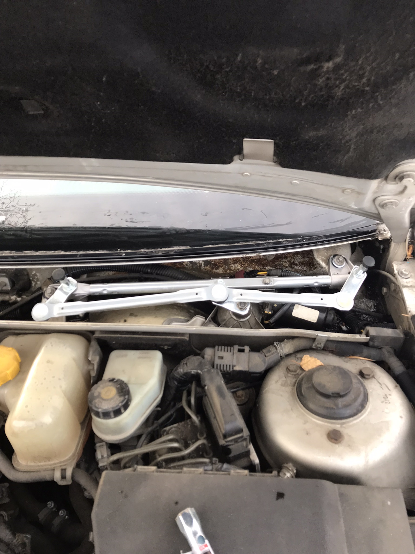 Замена трапеции — Opel Vectra C, 1,8 л, 2002 года | запчасти | DRIVE2