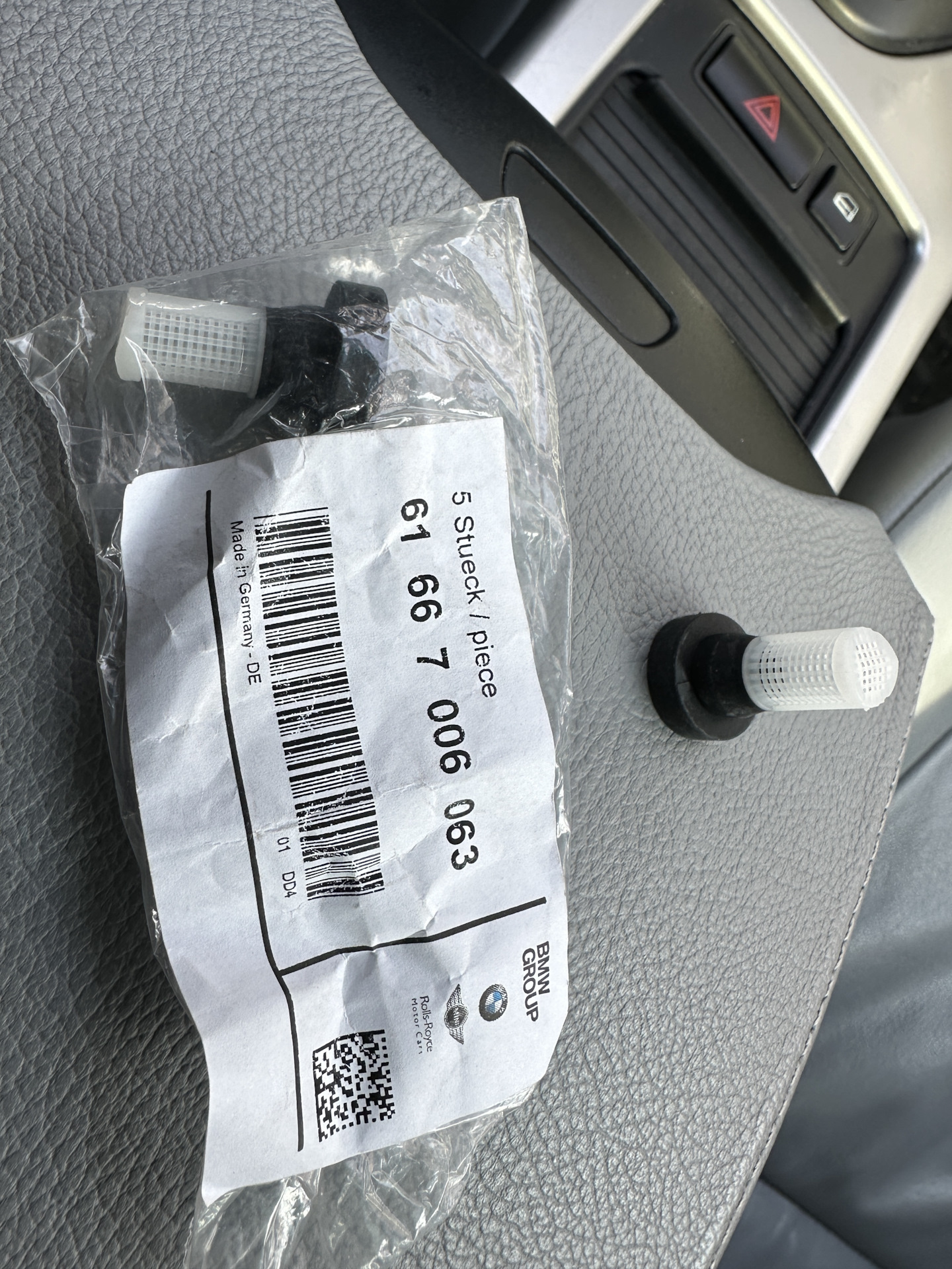 Трос капота, фильтры бачка омывателя — BMW X5 (E53), 3 л, 2001 года ...