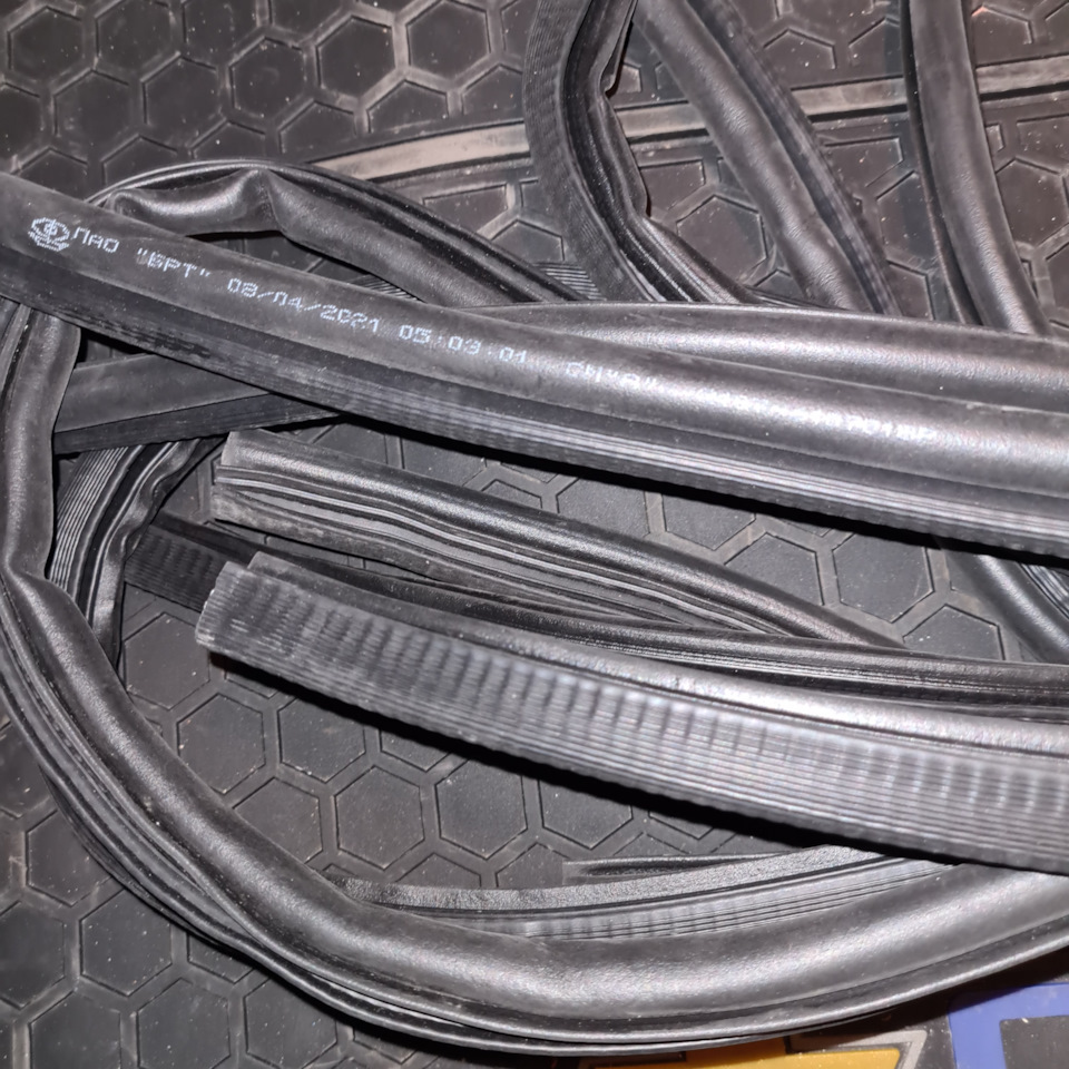 Сходил на рынок за железками — Lada 2105, 1,2 л, 1984 года | запчасти ...