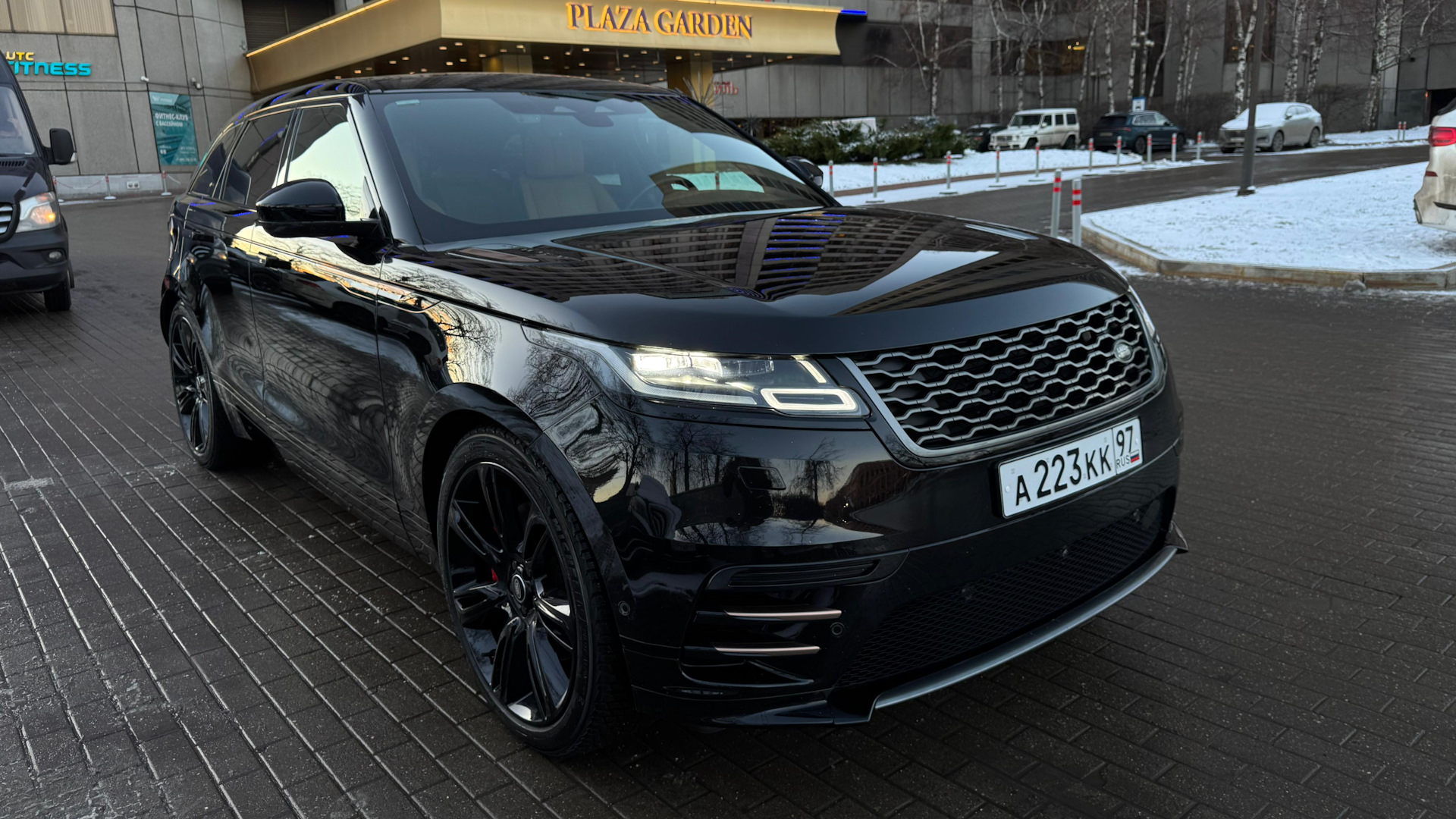 Land Rover Range Rover Velar 3.0 бензиновый 2021 | P400 R-Dynamic HSE ...