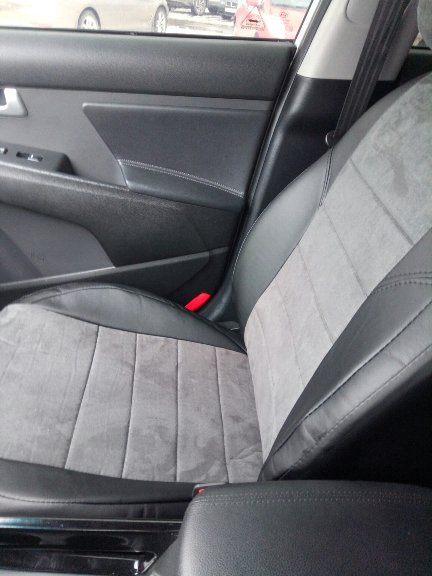 Чехлы с алькантарой — KIA Sportage (3G), 2 л, 2014 года | аксессуары ...