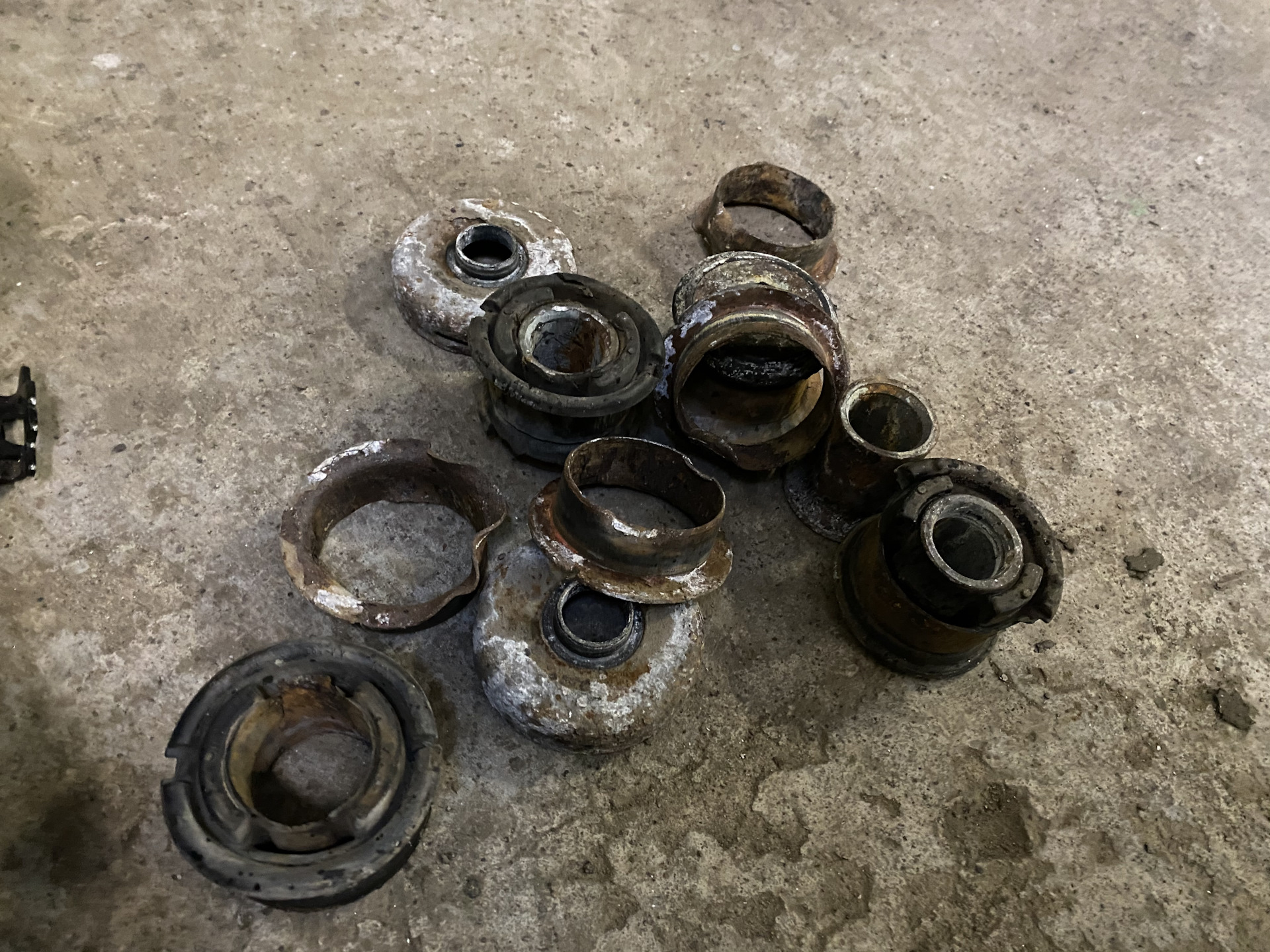 Сборка после кузовного ремонта часть 4. Задний подрамник — Volvo XC90 ...