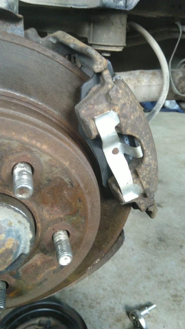 86615SA000 КРЫШКА БАЧКА ОМЫВАТЕЛЯ SUBARU | Запчасти на DRIVE2