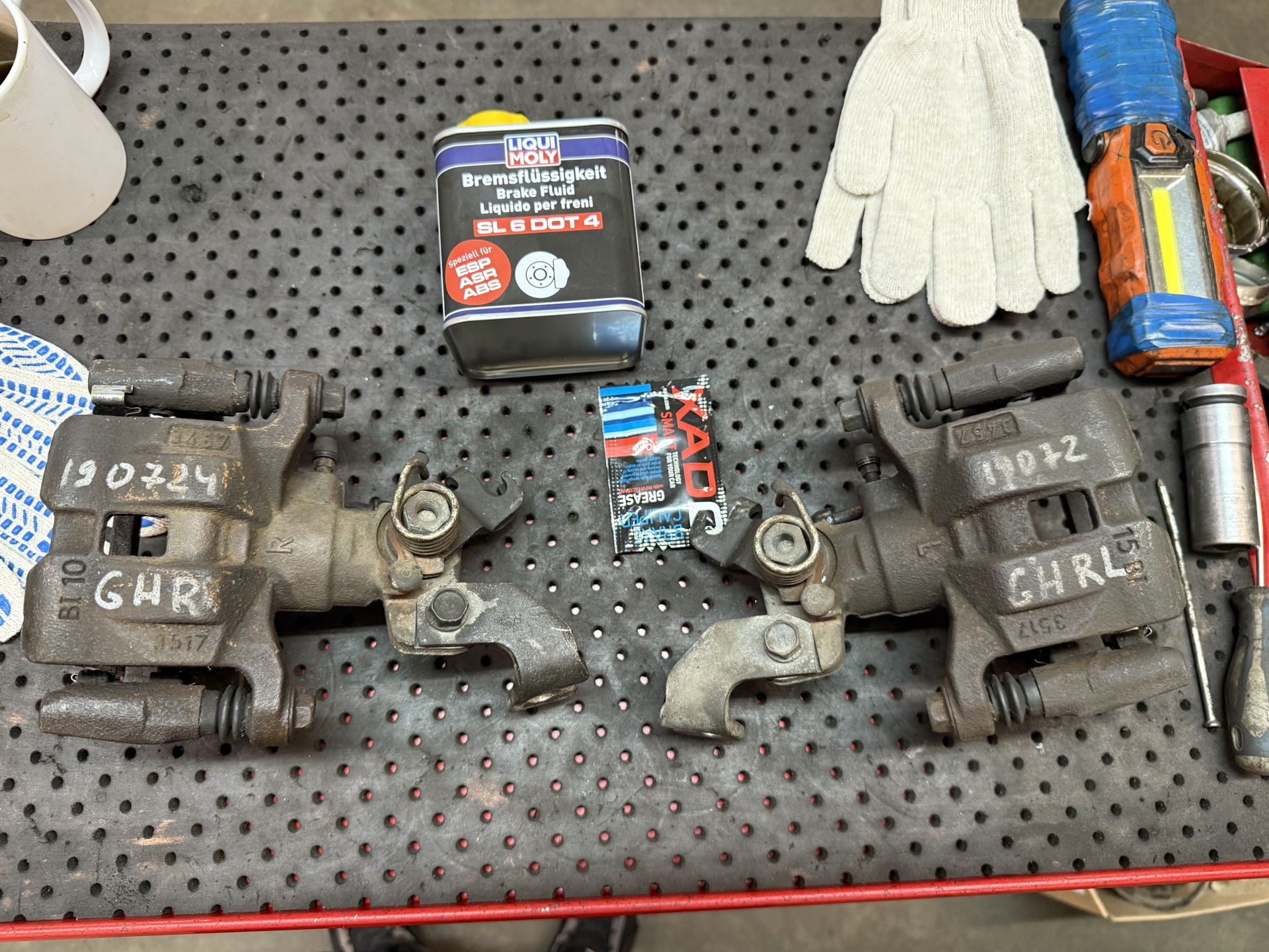 Замена задних суппортов Мазда 6 gh — Mazda 6 (2G) GH, 2 л, 2008 года ...