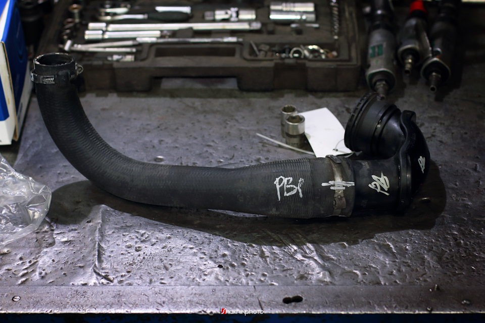 Замена актуатора турбины — Opel Astra J GTC, 1,4 л, 2013 года | визит ...