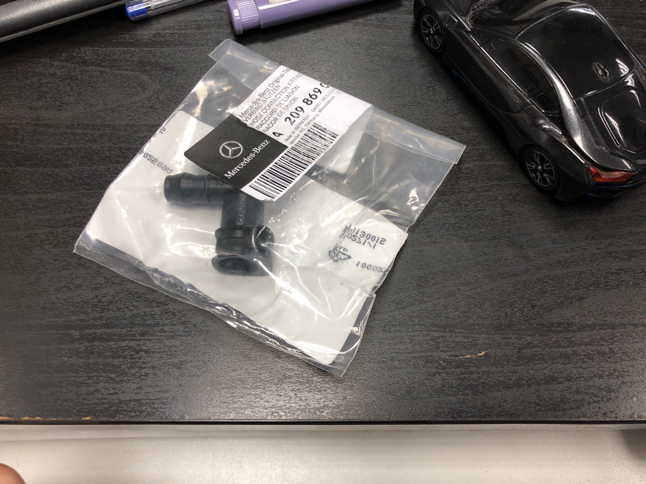 #11 Заменил форсунку омывателя фары A2198601247 — Mercedes-Benz CLS ...