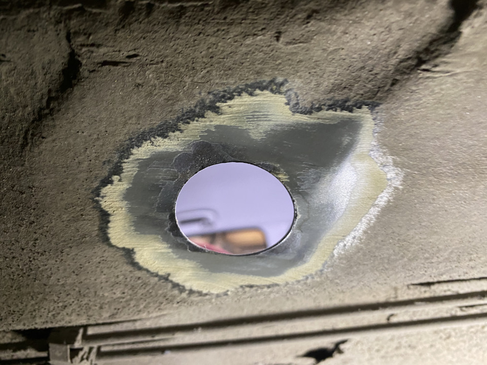 Обработка полов+замена родных пробок днища — BMW 5 series (E39), 3 л ...