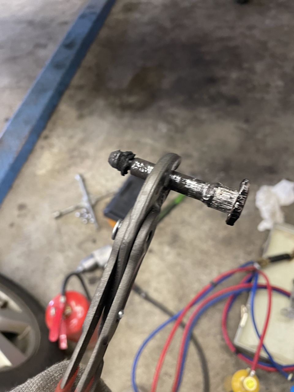 А вот и он, больной… Палец — Nissan X-Trail II (t31), 2 л, 2008 года ...