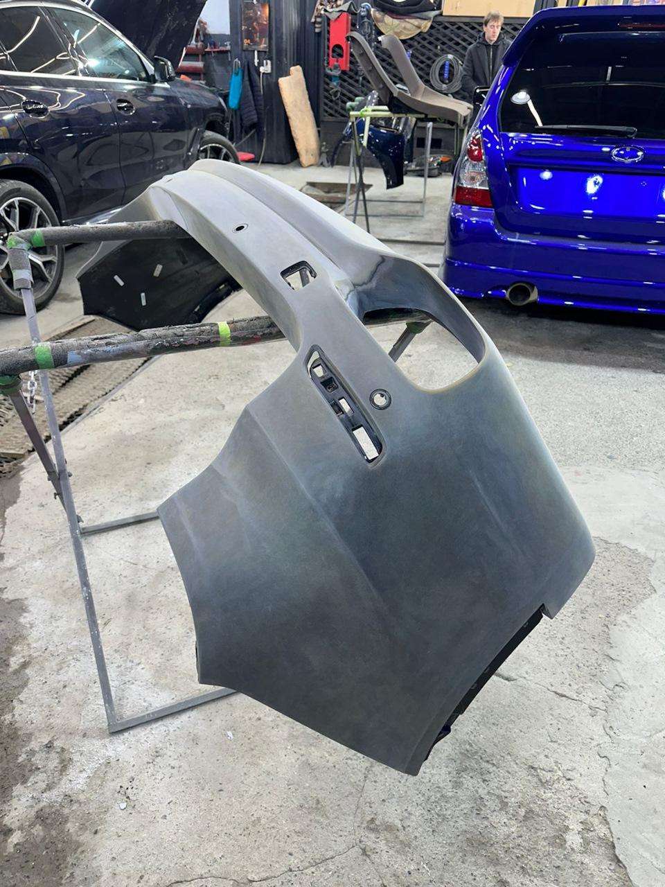 Замена лобового стекла + замена и покраска заднего бампера — BMW X5 ...