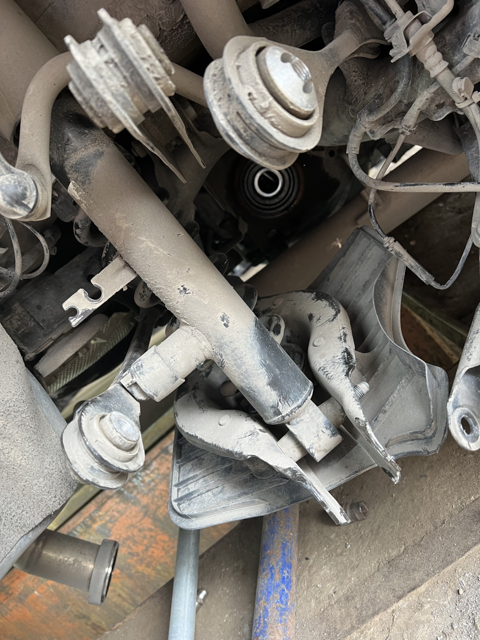 Замена масла и сальника редуктора — BMW 3 series (G20), 3 л, 2020 года ...